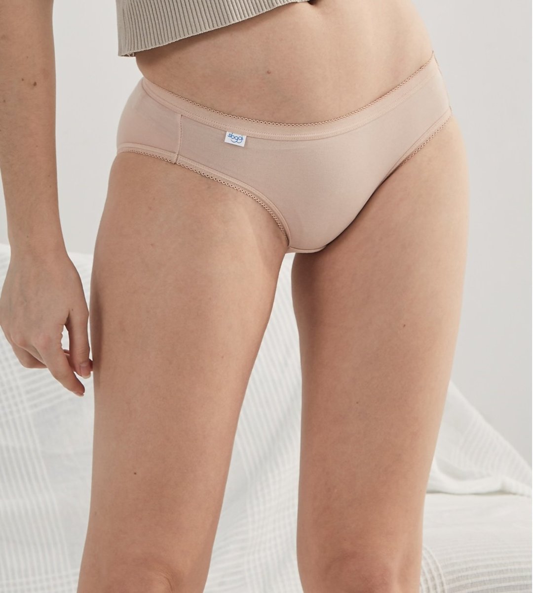 sloggi | 87 SANITARY 中腰生理褲 (米/膚色) | 尺碼 : M | HKTVmall 香港最大網購平台